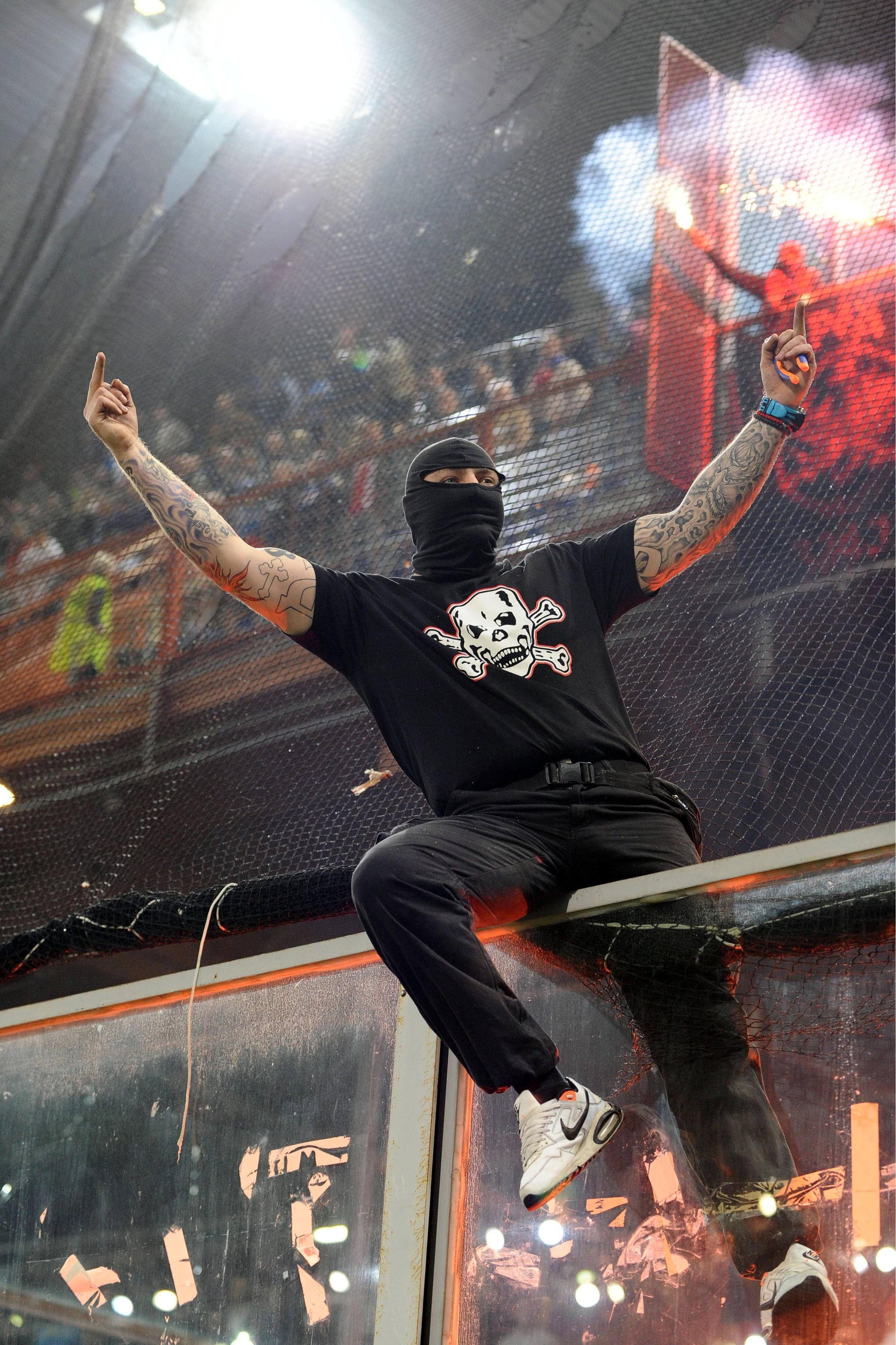 La rivoluzione musicale generata dal punk - Amici Archivio | Witty TV