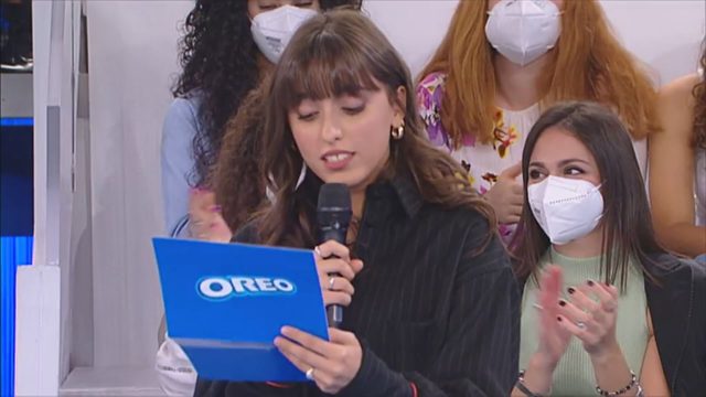 OREO CHALLENGE 9 ottobre 2022 - Amici Clip | Witty TV