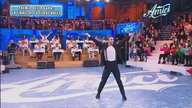 Ramon Gara ballo 13 novembre - Amici Clip | Witty TV