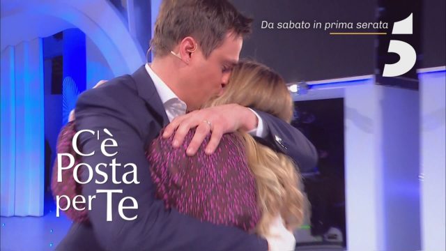 La prima puntata ti aspetta sabato - C'è posta per te Clip | Witty TV