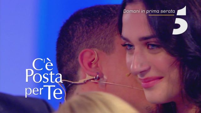 La seconda puntata ti aspetta domani - C'è posta per te Clip | Witty TV