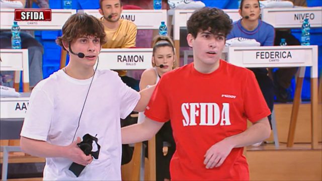 Samu vs Mattia: la sfida 5 febbraio - Amici Clip | Witty TV
