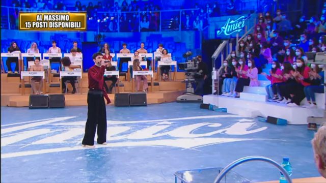 Piccolo G. È normale 12 marzo - Amici Clip | Witty TV