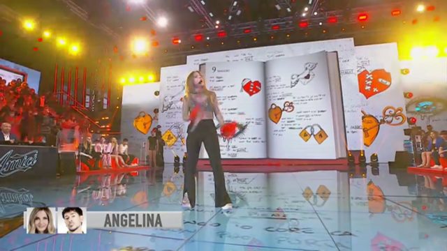 Angelina 9 maggio 18 marzo - Amici Clip | Witty TV