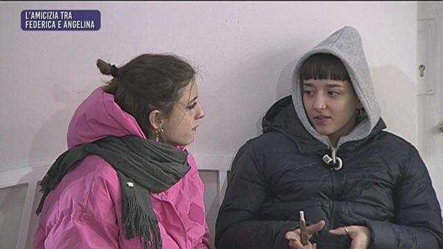 Federica e Angelina: un’amicizia stupenda 24 marzo - Amici Clip | Witty TV