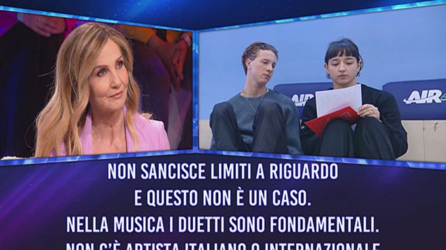 Angelina e Cricca vs Federica e Wax: guanto di sfida 11 aprile - Amici Clip | Witty TV
