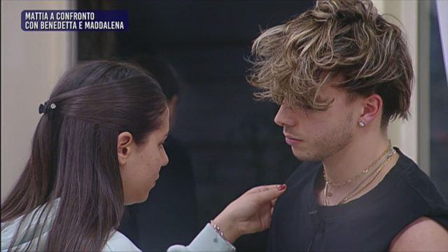 Mattia e Benedetta: il chiarimento 25 aprile - Amici Clip | Witty TV